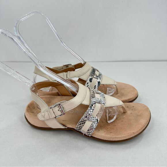 Vionic | Shoes | Vionic Lupe Sandals Womens 7 Metallic Cream Boa ...